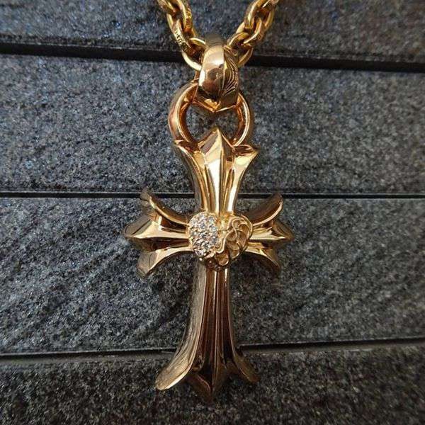 奇跡の再入荷!即発送】クロムハーツ スモールハートクロス 偽物 奇跡の再入荷!即発送】クロムハーツ スモールハートクロス 偽物
